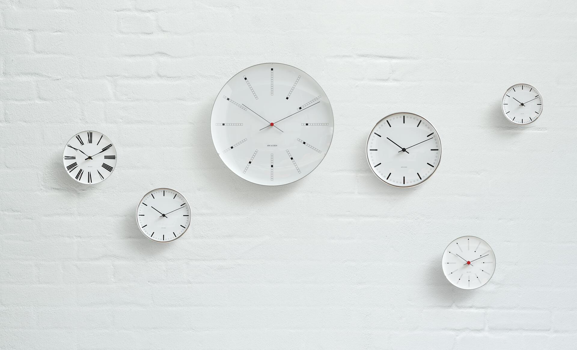Arne Jacobsen Clocks - Full range of Arne Jacobsen watches