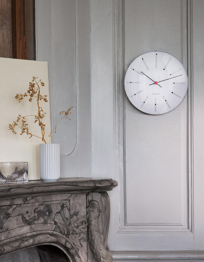 Arne Jacobsen Clocks - Full range of Arne Jacobsen watches